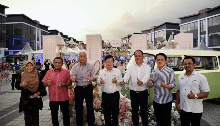 Handover ceremony of Iconic Point took place on Tuesday at Simpang ...